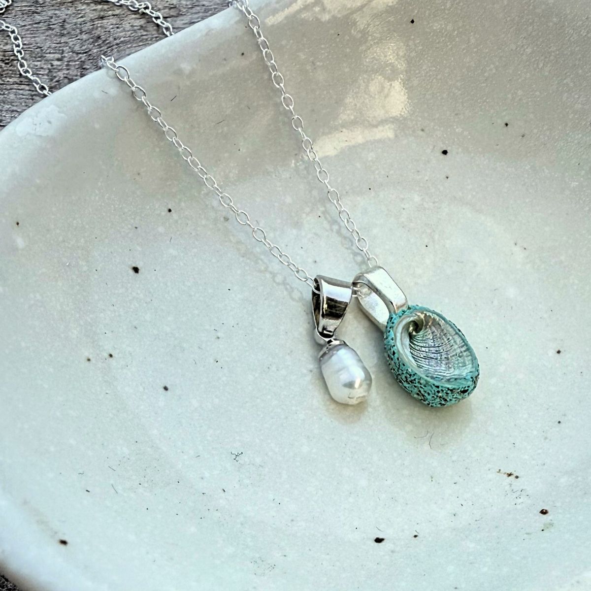 Paua Shell & Rice Pearl Necklace (Fine Chain) – Nostalgem